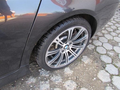 Фотосесия: БМВ F10 с различни комплекти оригинални джанти БМВ | БМВ ...