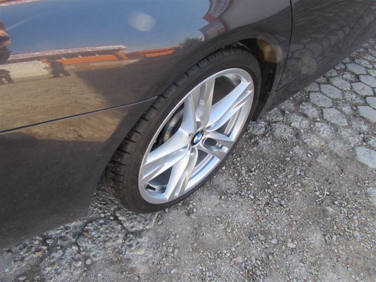 Фотосесия: БМВ F10 с различни комплекти оригинални джанти БМВ | БМВ ...