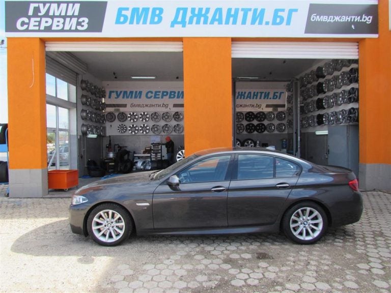 Фотосесия: БМВ F10 с различни комплекти оригинални джанти БМВ | БМВ ...