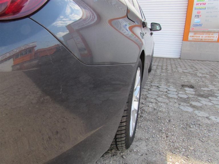 Фотосесия: БМВ F10 с различни комплекти оригинални джанти БМВ | БМВ ...