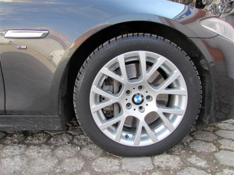 Фотосесия: БМВ F10 с различни комплекти оригинални джанти БМВ | БМВ ...